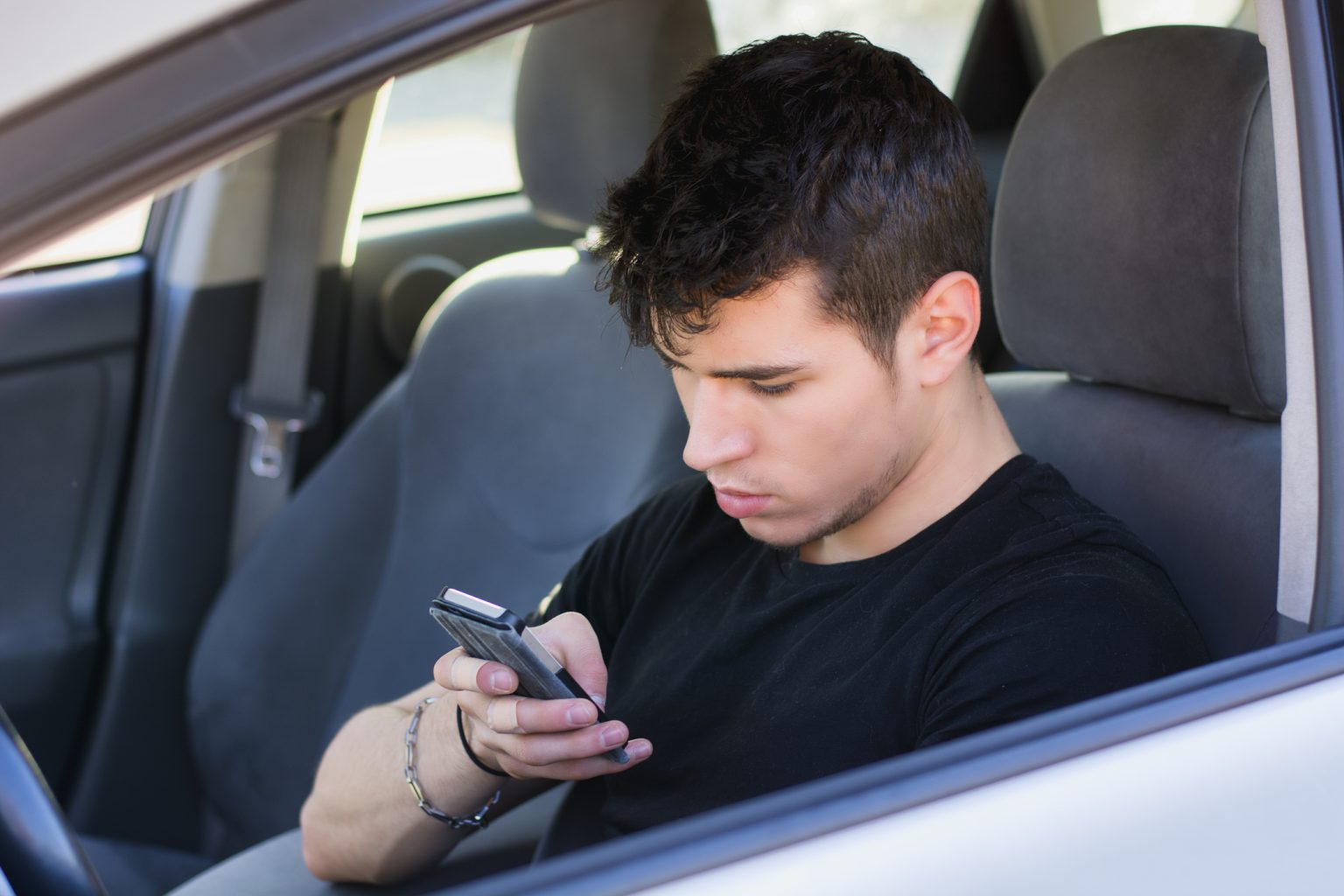 Exceptions to ‘Driving While Texting’ Law are Affirmative Defenses ...
